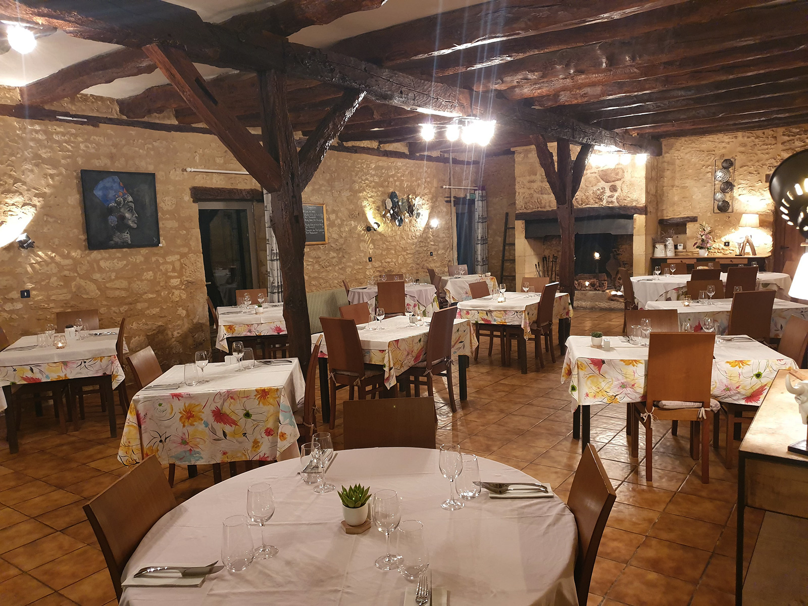 Le 4 - Restaurants à Montignac - Guide du Périgord
